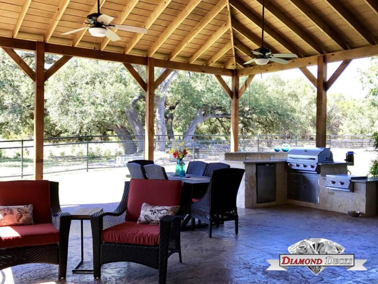 Expert Deck Builders in San Antonio - Diamond Decks